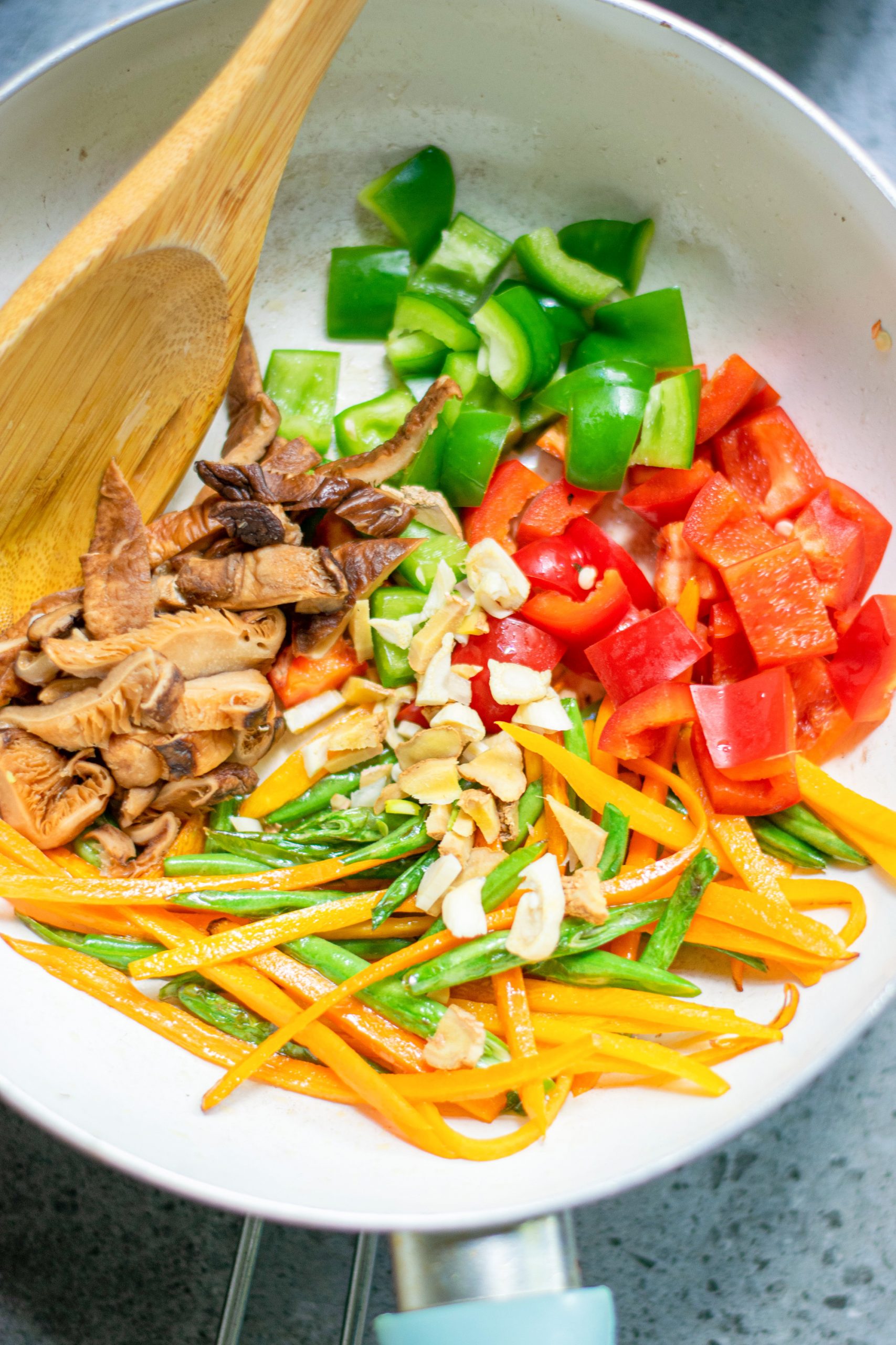 10-Minute Kung Pao Vegetables (Vegan) - Wow, It's Veggie?!