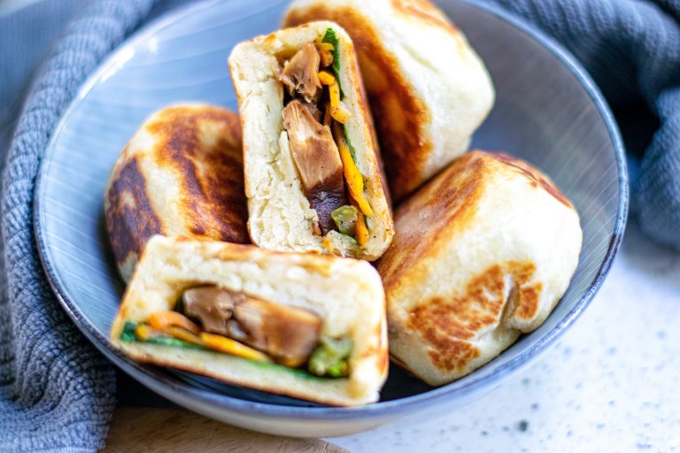 Best-Ever Vegan Bao Buns With Vegetables - Wow, It's Veggie?!