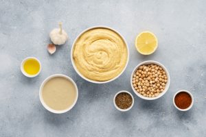 5-Minute Vegan Hummus Recipe - Wow, It's Veggie?!