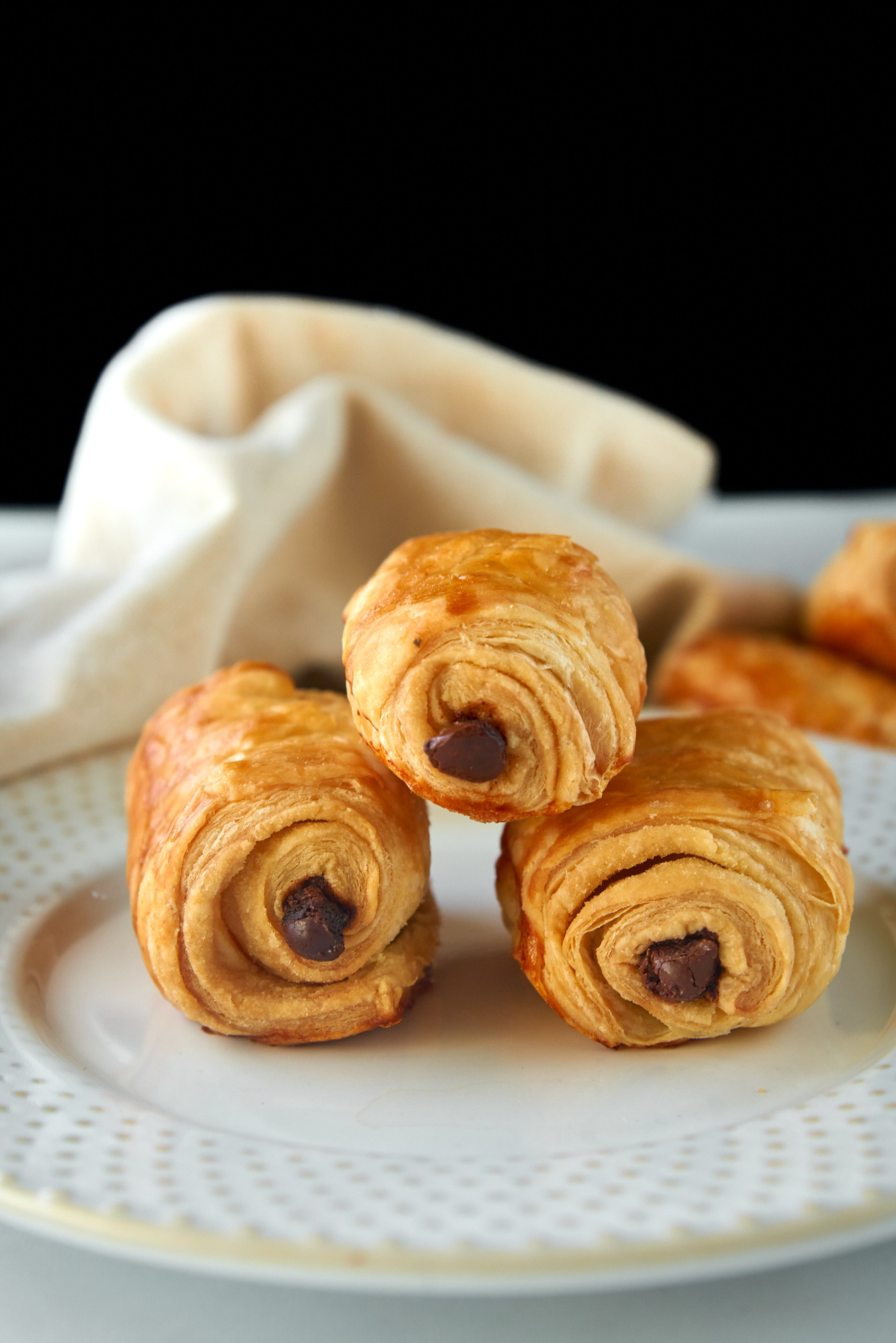 Easy Vegan Pain Au Chocolat 2 Ingredients Wow It S Veggie